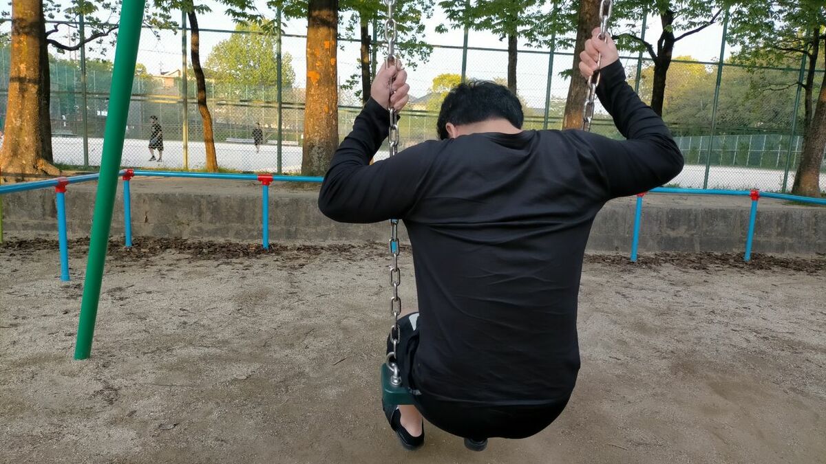 お前らのせいで人生めちゃくちゃだよ!〈月収45万円・35歳サラリーマン〉、3年間の交際を実らせ婚約も破談。彼女が告げた理由に「家族を呪うしか