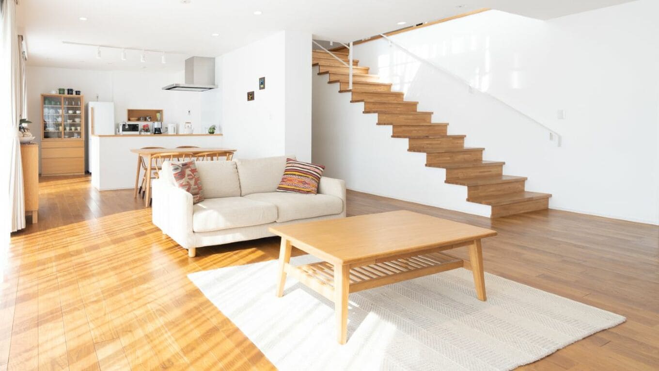 「階段」はどこに配置するのが正解？間取りの成功事例集【一級建築士が解説】 | ゴールドオンライン